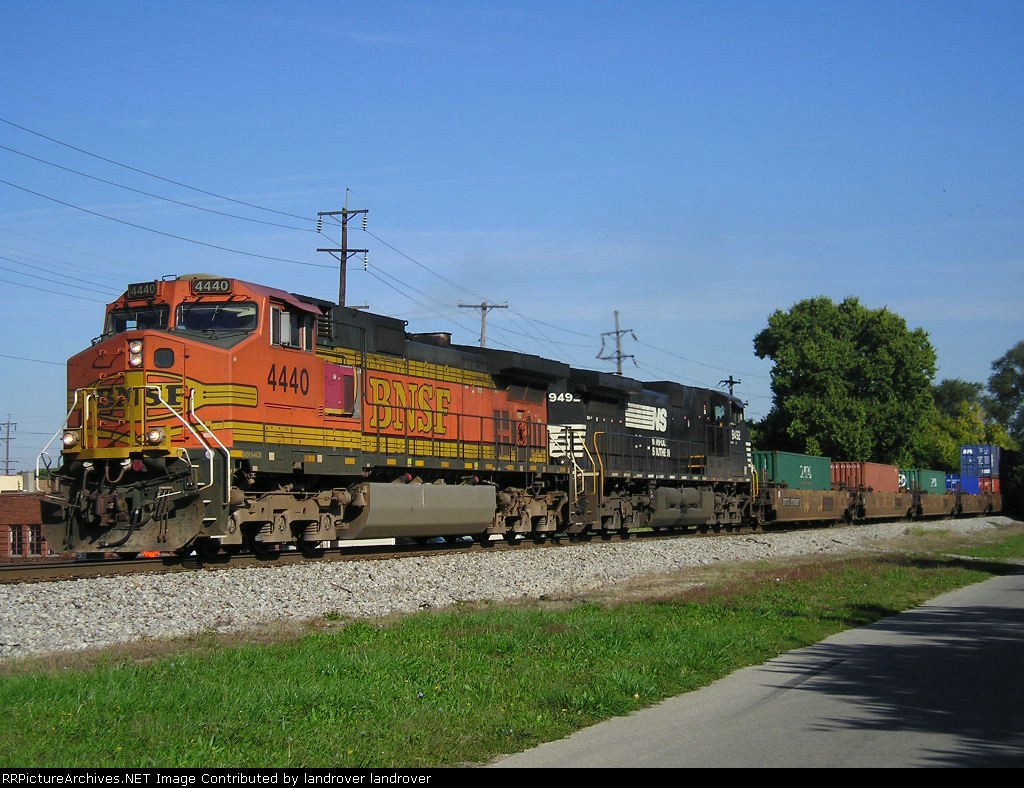 BNSF 4440